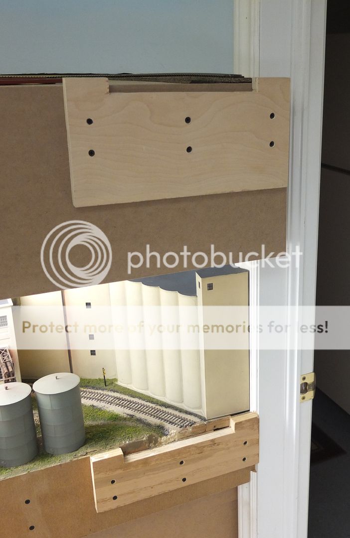 Lift out, swing section instead of duck under - Layouts and layout building - Trains.com Forums